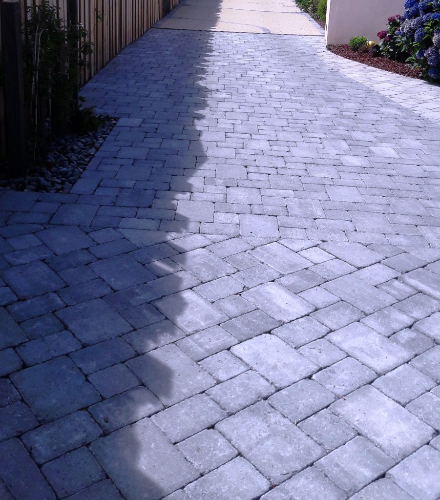 Pavage gris - Un Jardin chez Vous